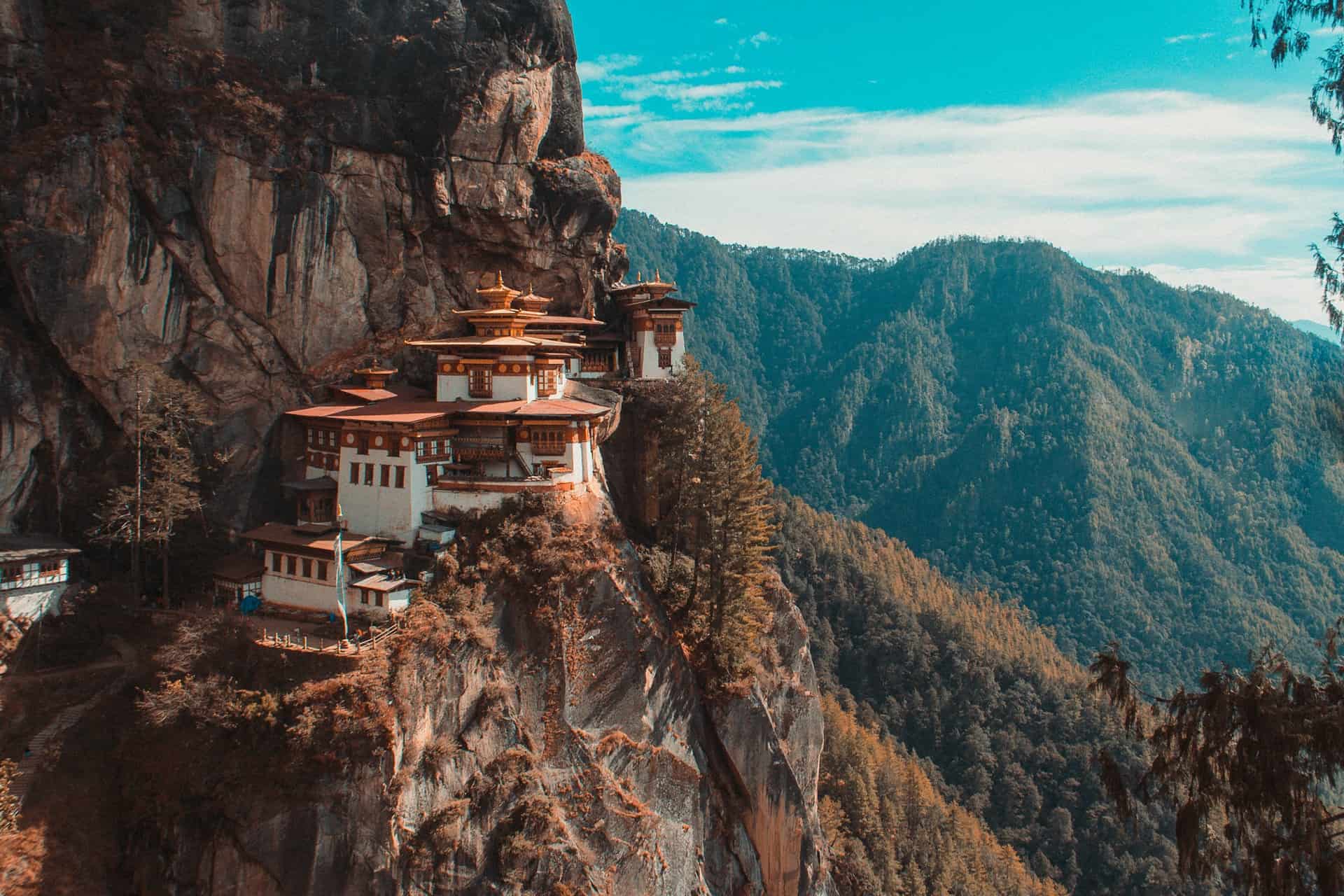 Bhutan: eine Reise durchs Land des Glücks – Lilli Green